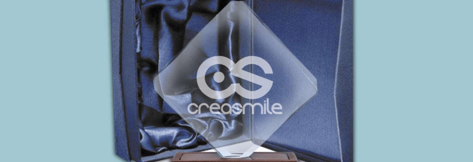 Galvanos Novedosos para un Evento Memorable - CreaSmile